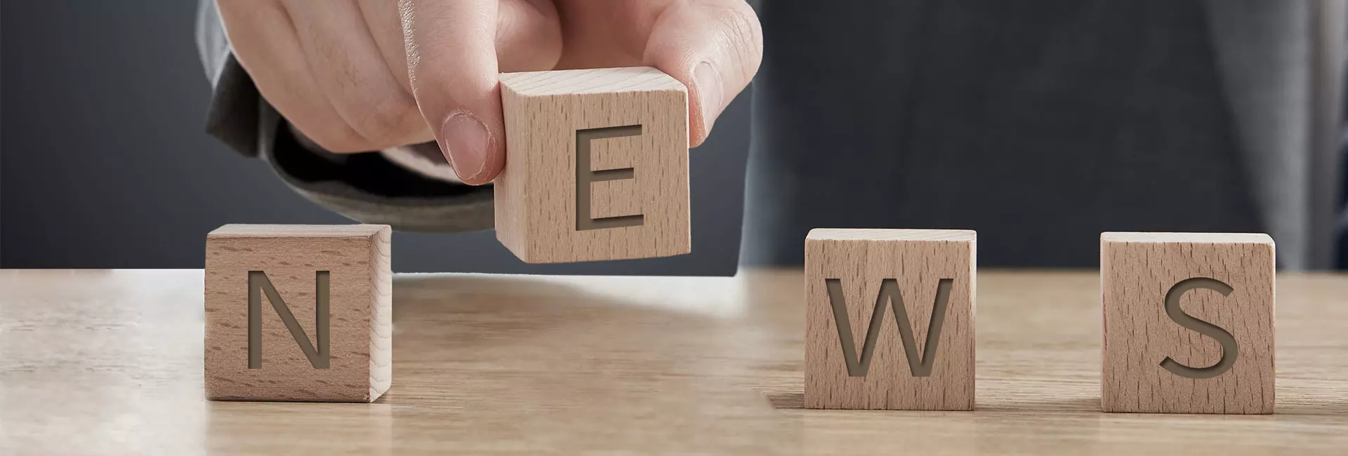 The birth of the first AC transformer - Jecsany