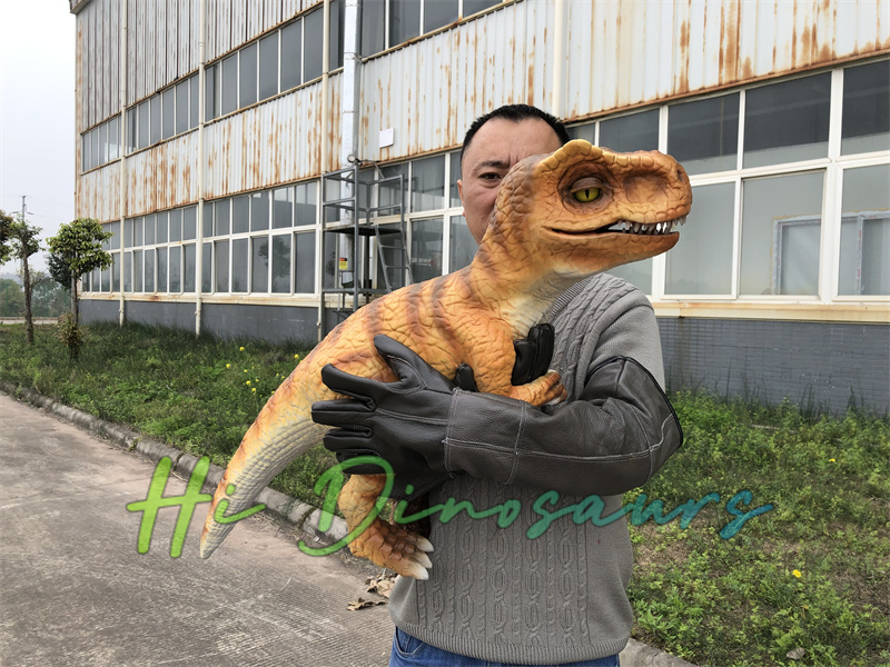 Realistic Dinosaur Hand Puppets That Will Steal Your Heart! - Hidinosaurs