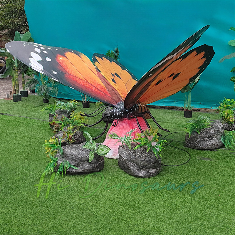 Larger Than Life Animatronic Butterfly With Vivid Wings | Hidinosaurs