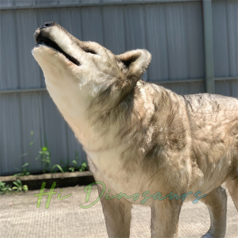 Ultimate Prehistoric Predator Lifelike Animatronic Dire Wolf | Hidinosaurs