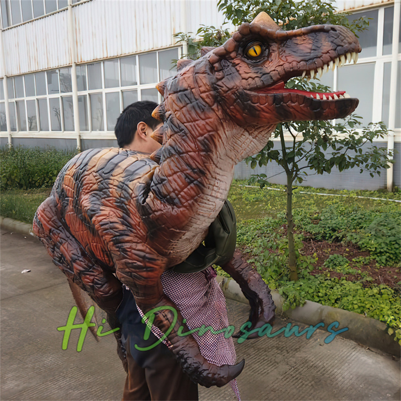 Lifelike Full-Body Shoulder Baryonyx Puppet | Hidinosaurs