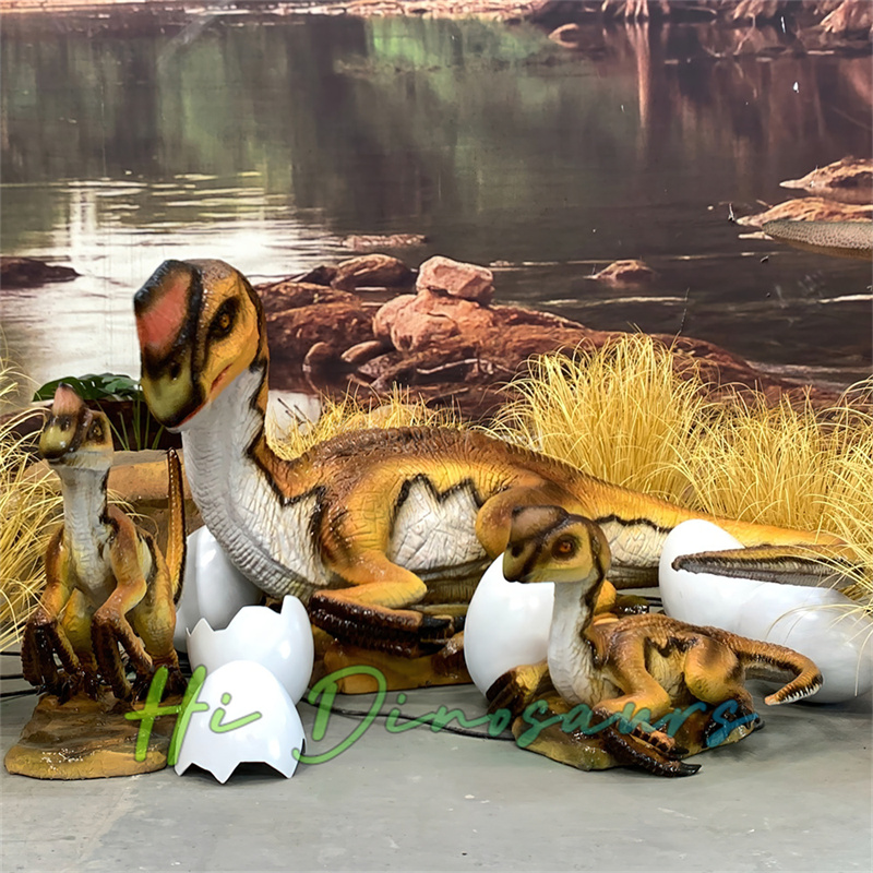 Realistic Animatronic Oviraptor with Baby Dinosaurs | Hidinosaurs