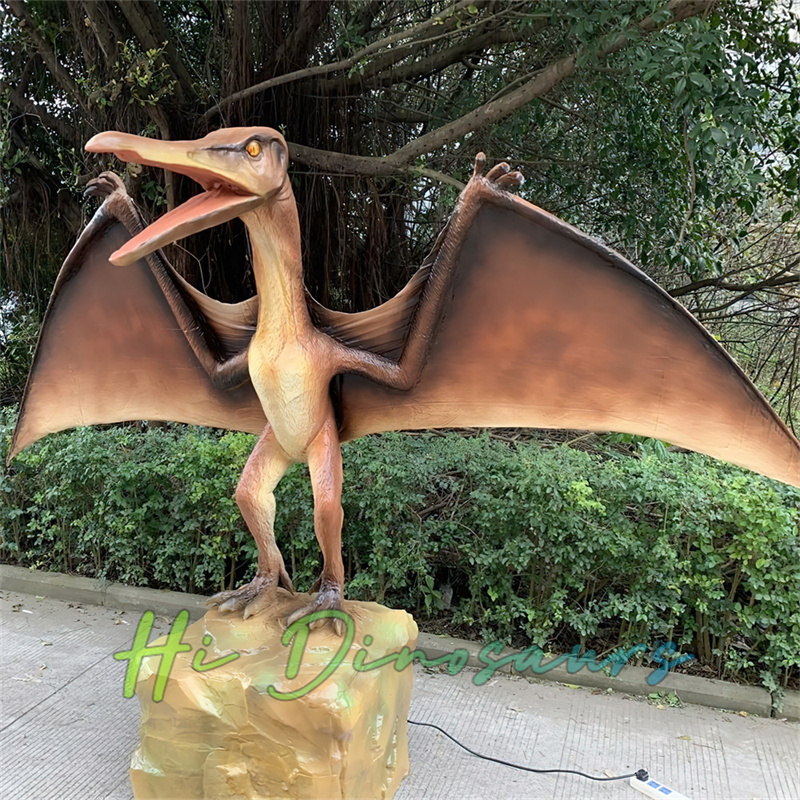 Realistic Animatronic Pterosaur On The Rock | Hidinosaurs