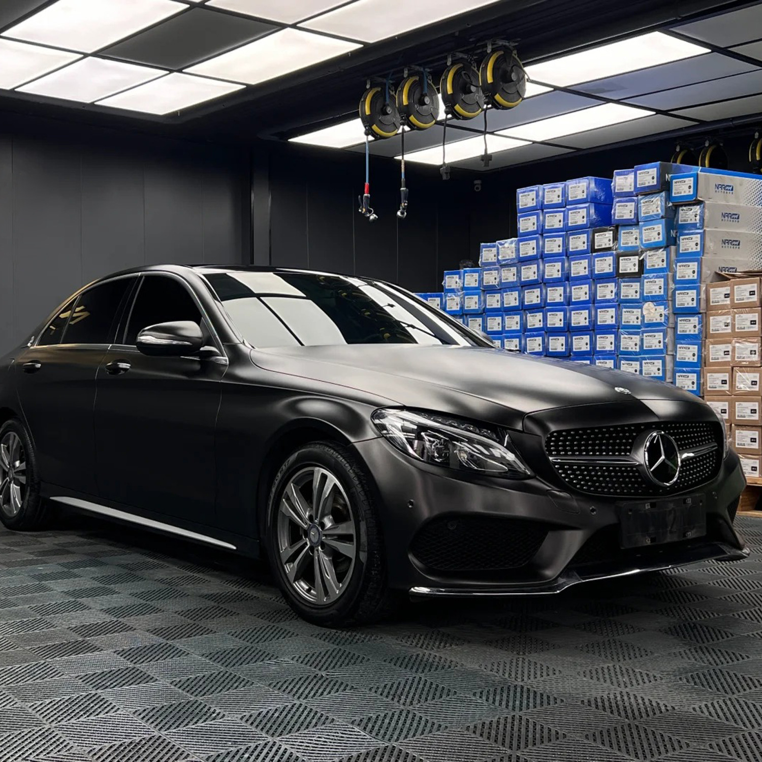 Custom Electro Stain Metallic Grey PET Vinyl Wrap 60 x 5ft Roll Suppliers, Factories | Magiring