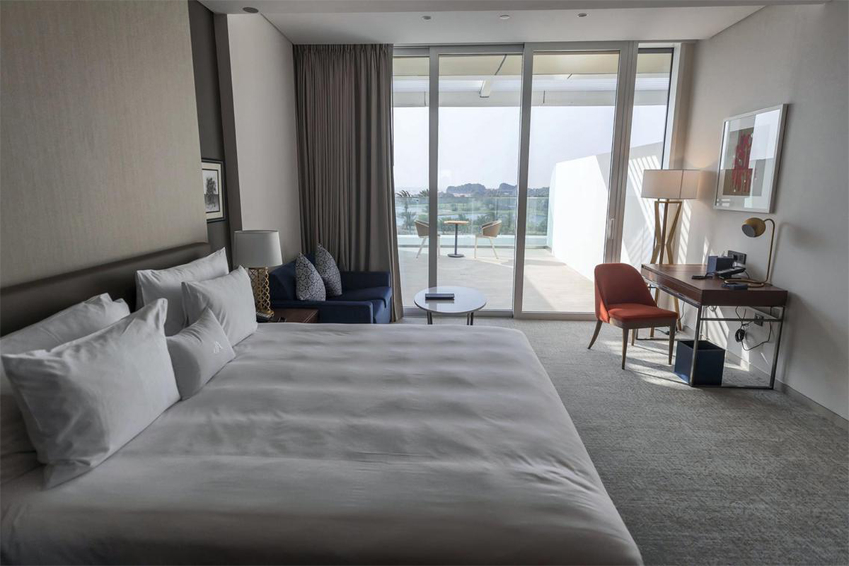 Best Elevating Hospitality: A Guide to Luxurious Hotel Room TV Stands ...