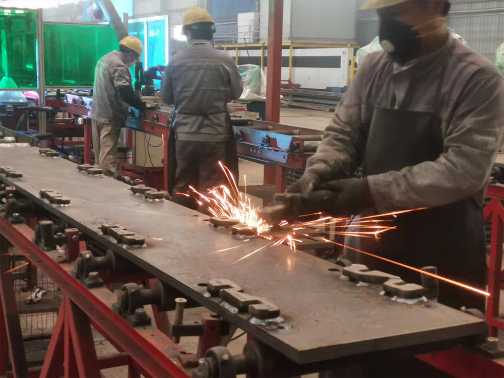 Custom Steel sole plate | rail baseplate | base plate | steel backing ...