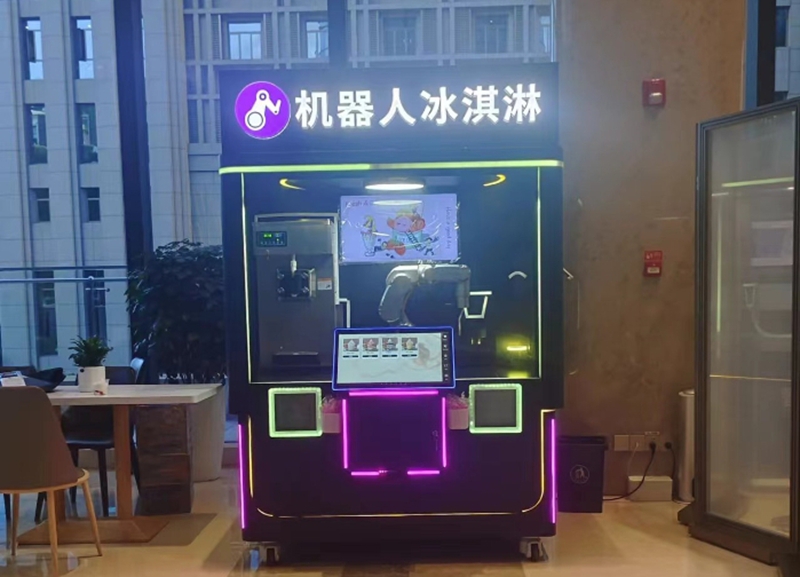 Revolutionary AI Bartender Vending Machine for Perfect Drinks