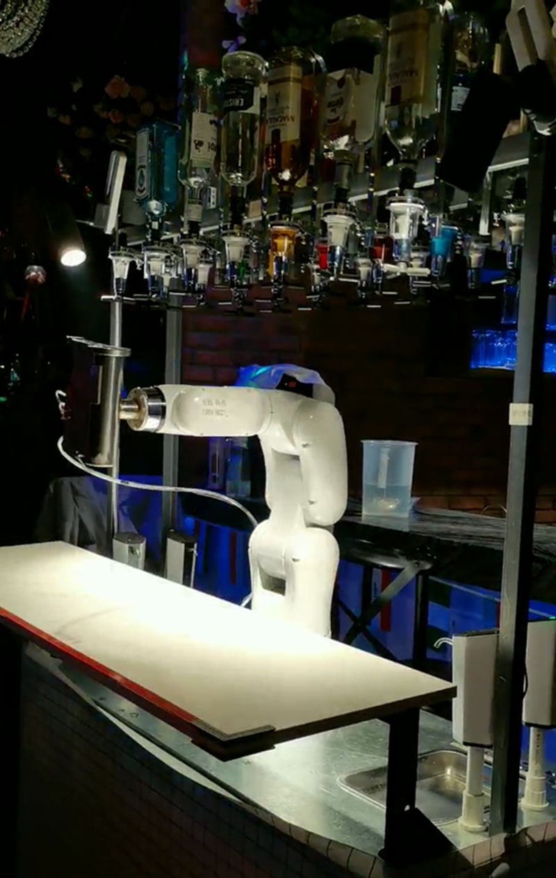 Top Robot Bartender Reviews: Find Your Perfect Mixologist
