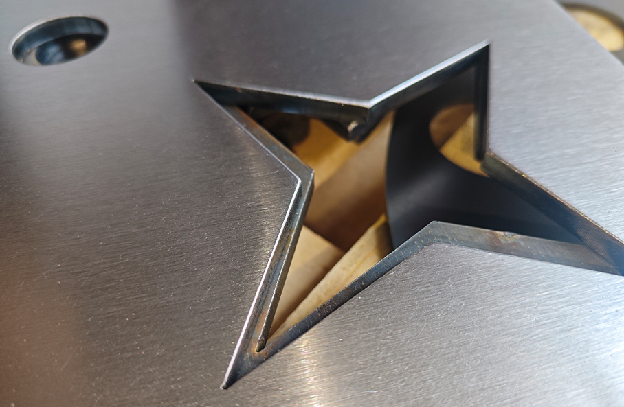 Sheet Metal Deburring - Edge Rounding - Grinding - Polishing - NEWSTEC
